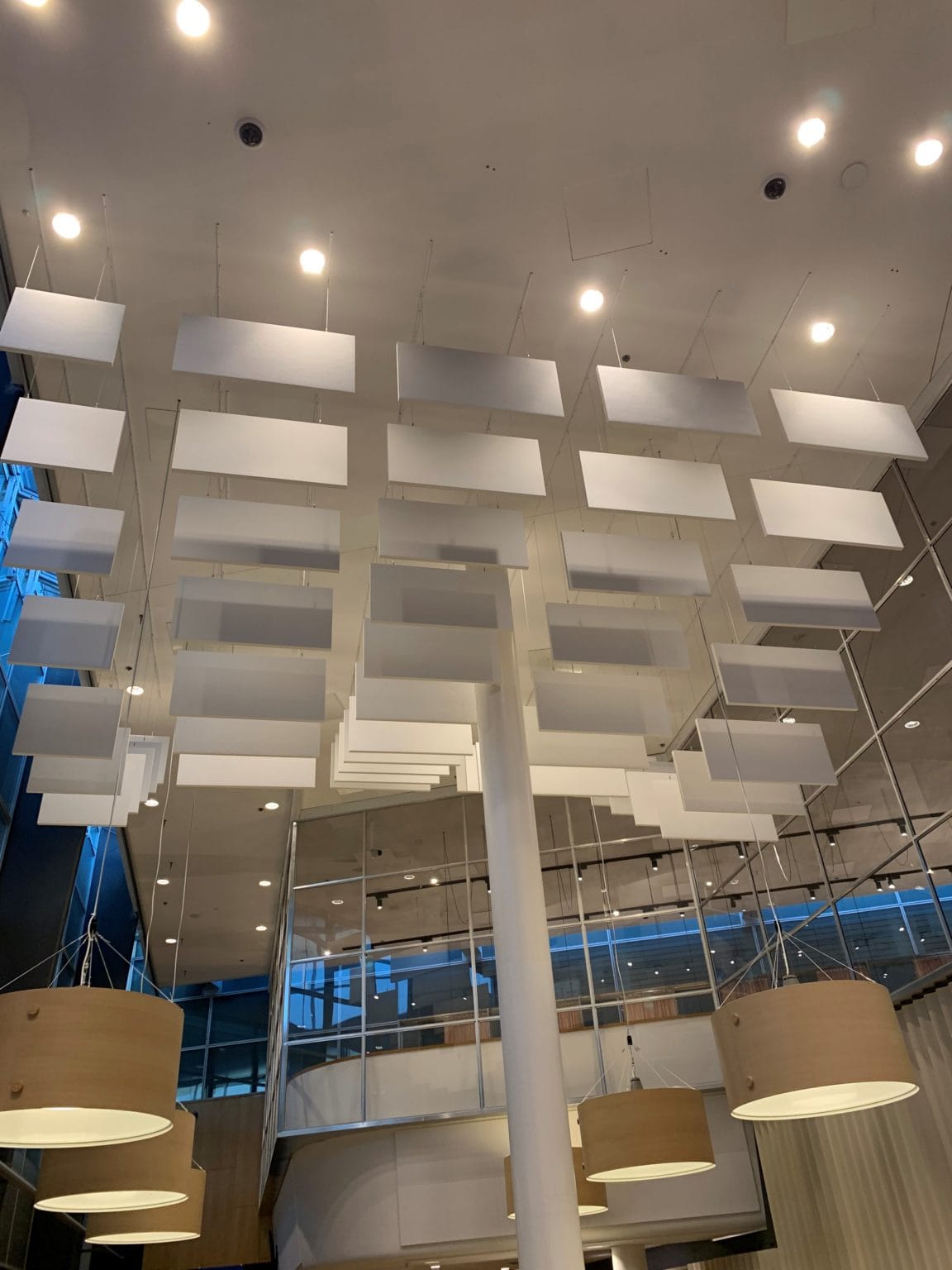 Loke™ 40mm Vertical sound attenuation baffle - Norsk Akustikksenter